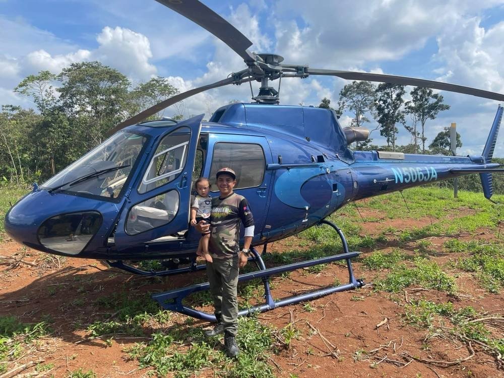 Datuk and friends take helicopter ride from KL to Johor for durian ...